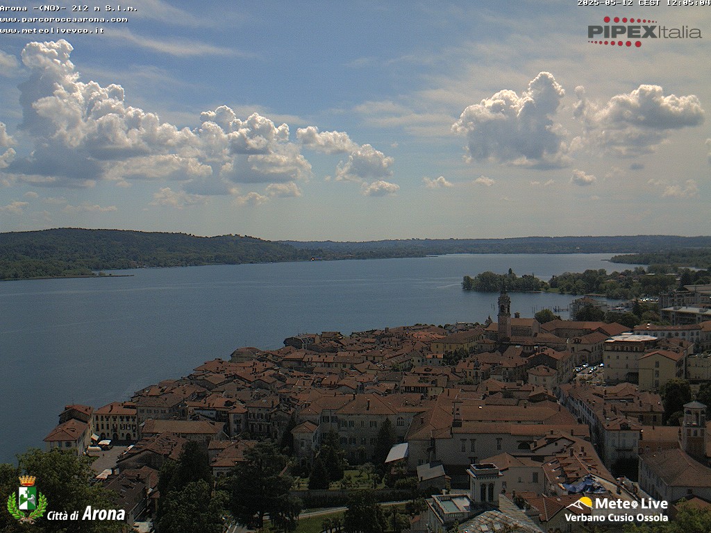 Arona (Lago Maggiore): Arona und Lago Maggiore - Webcam Galore