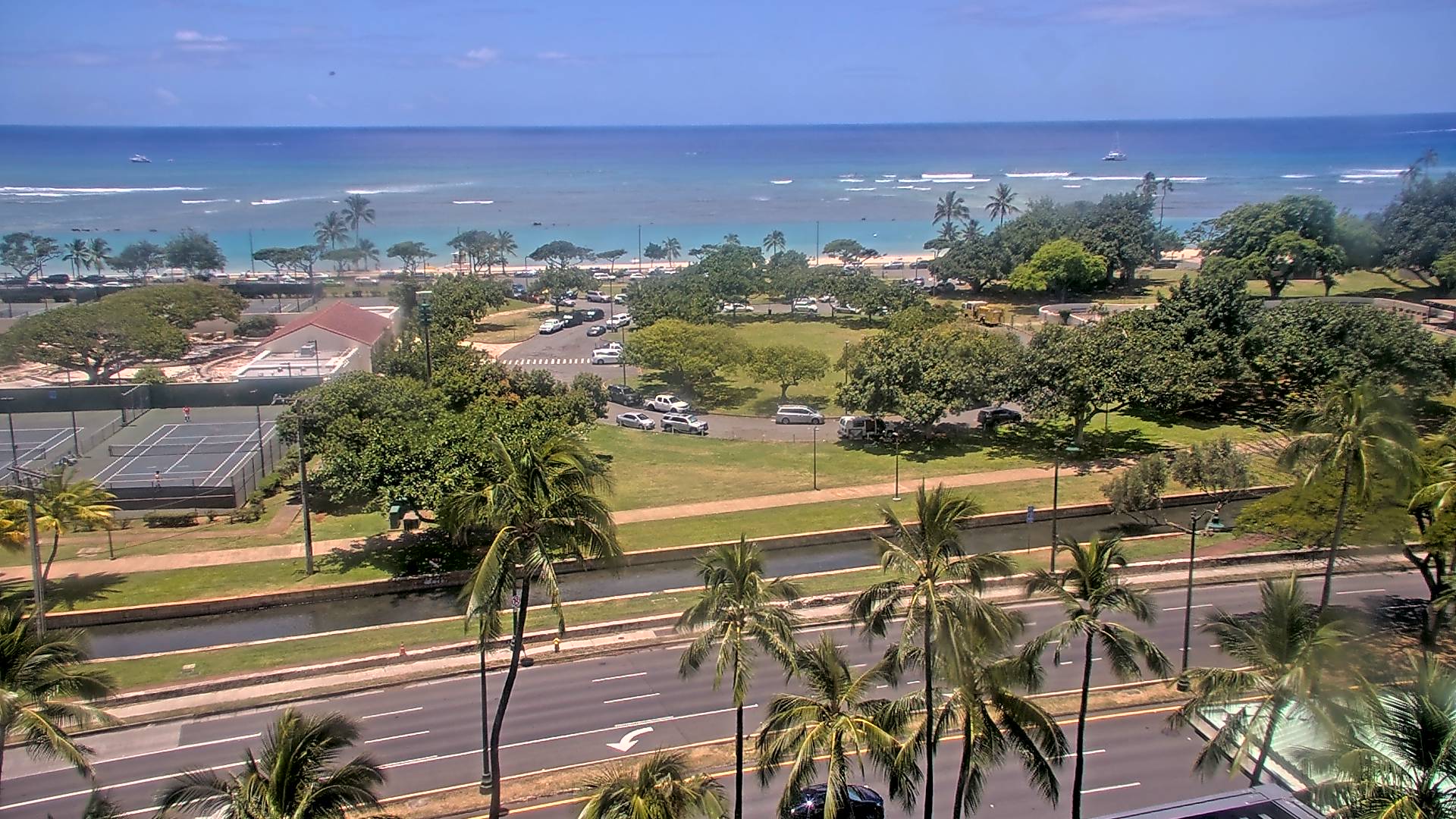 Webcam Honolulu, Hawaii: Oahu's South Shore Surf Cam from Ward Village