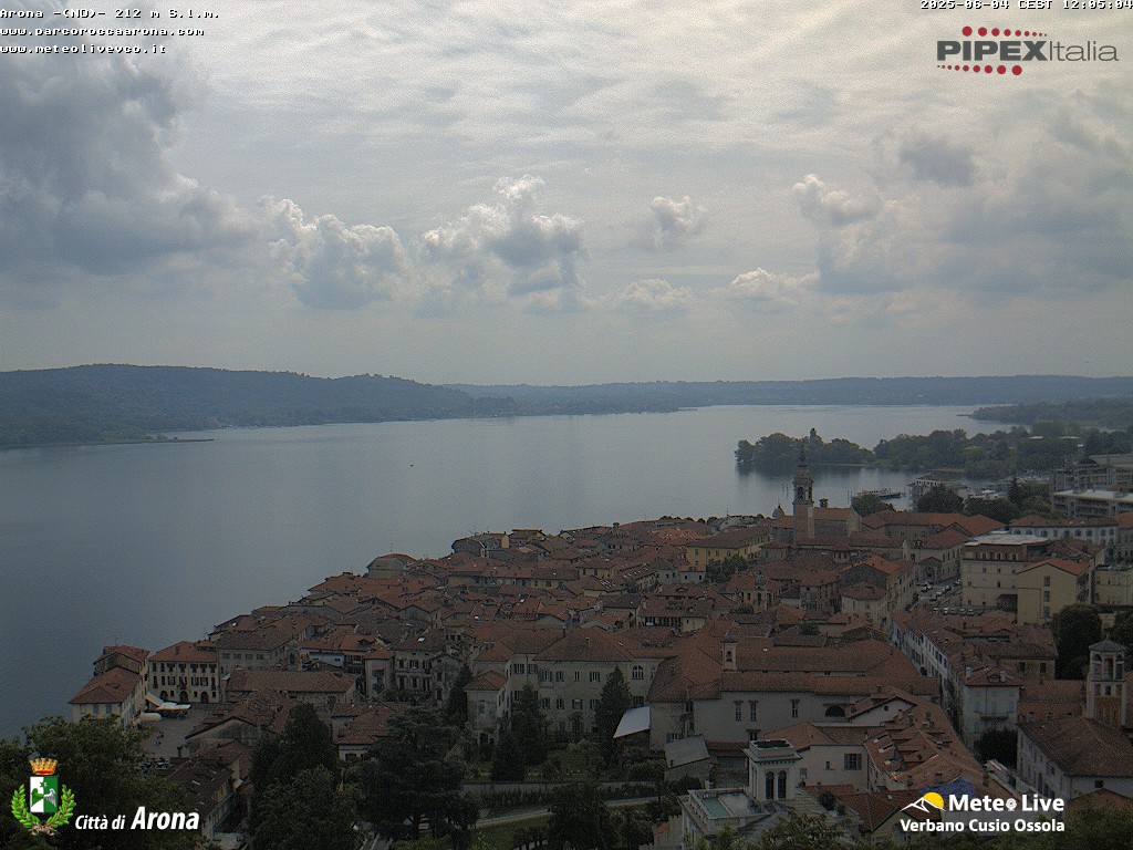 Webcam Arona (Lago Maggiore): Arona und Lago Maggiore