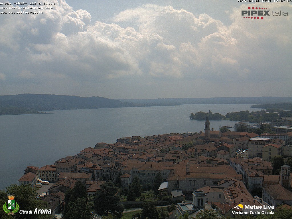 Arona (Lago Maggiore): Arona und Lago Maggiore - Webcam Galore