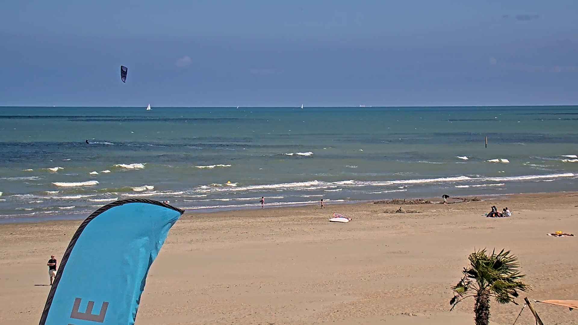 Webcam Oostduinkerke: Beach Views