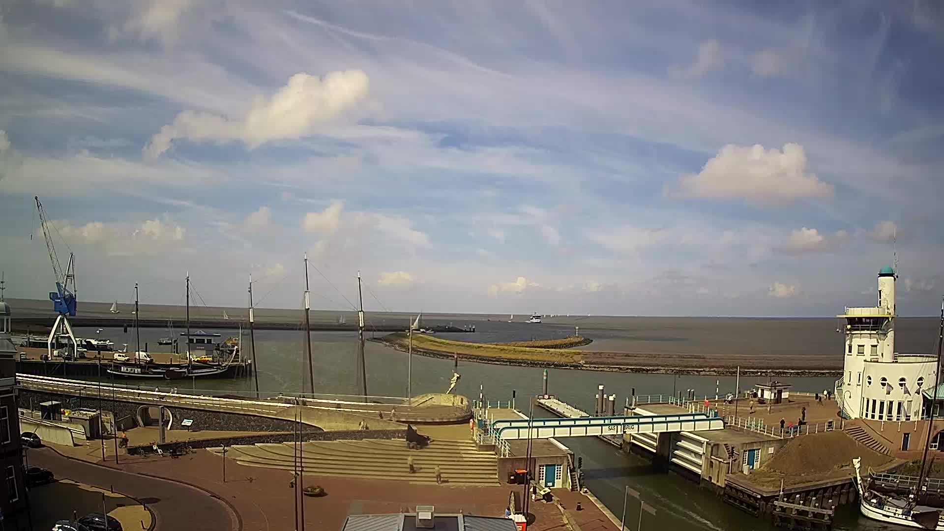 Webcam Harlingen: Port Entrance