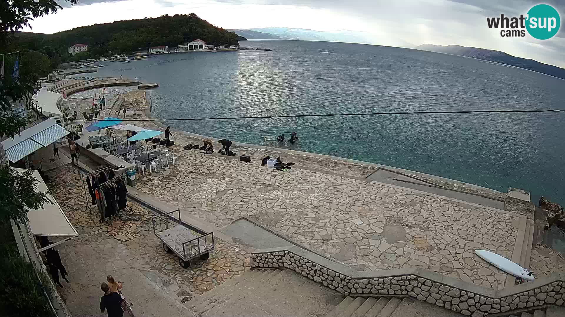 Webcam Selce: Livestream Selce Beach - Diving Center