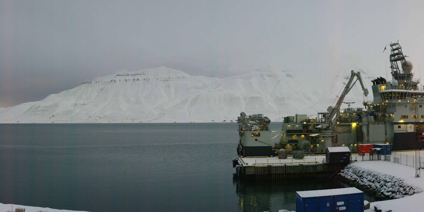 Webcam Longyearbyen (Spitsbergen): 360° Port of Longyearbyen